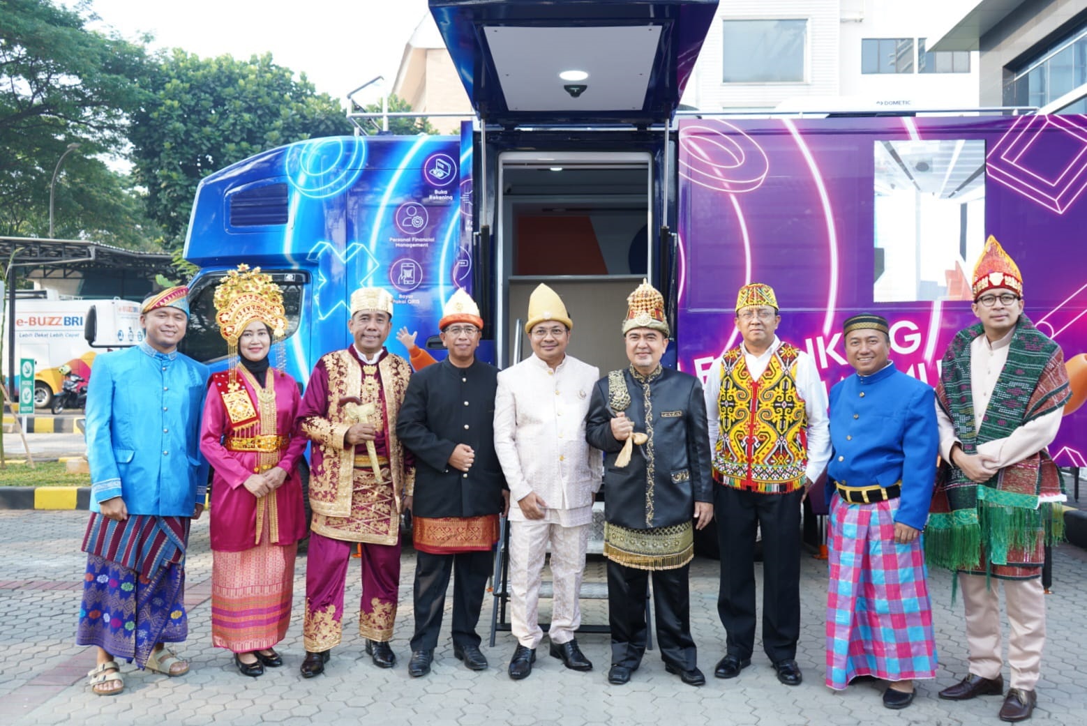 BRI Regional Office Jakarta 3 Tambah Armada E-Buzz - radarbanten.co.id