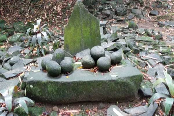 Situs Kosala, Peninggalan Zaman Batu Megalitik di Lebak Gedong ...