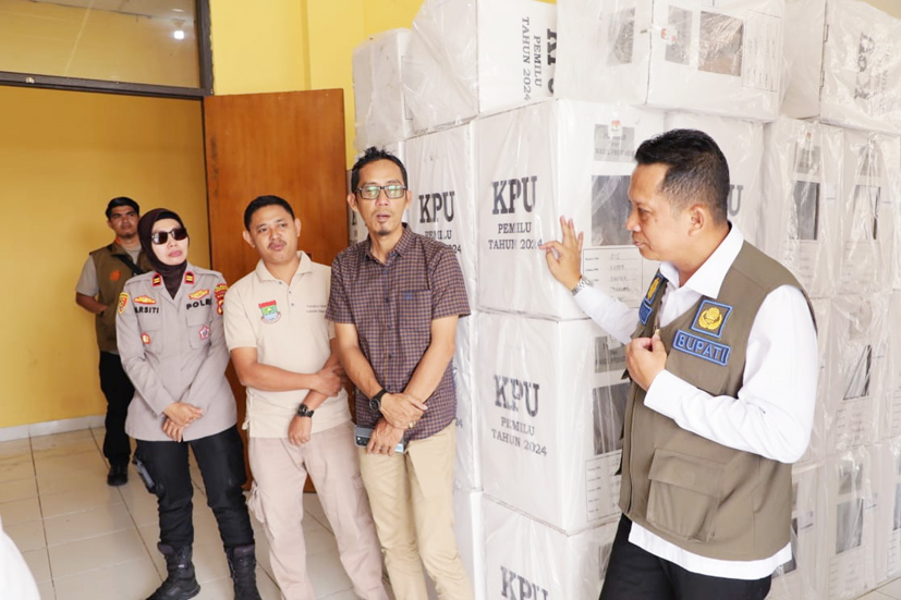 Pemilu Lancar, Pj Bupati Puas - radarbanten.co.id